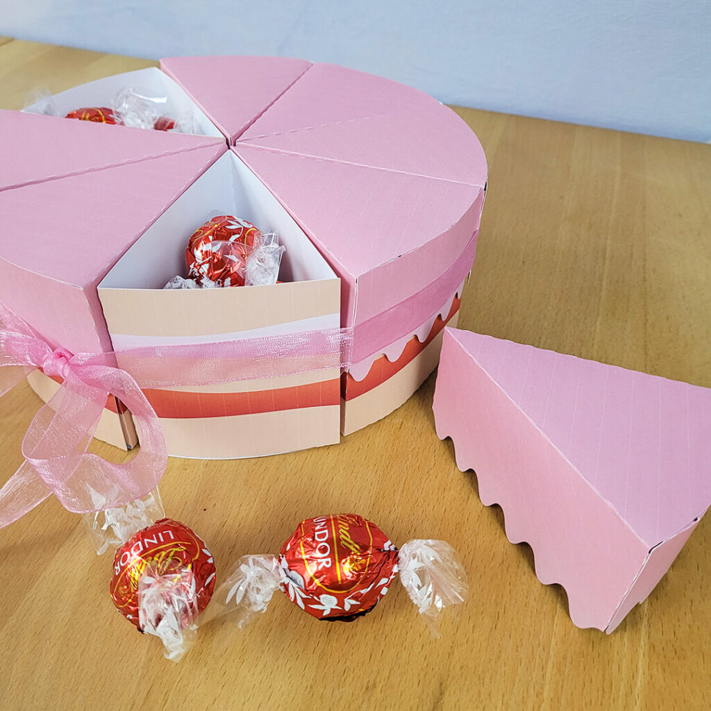 Plotterdatei : Torten-Geschenke-Box 🎂 🎁 mit Digipaper
